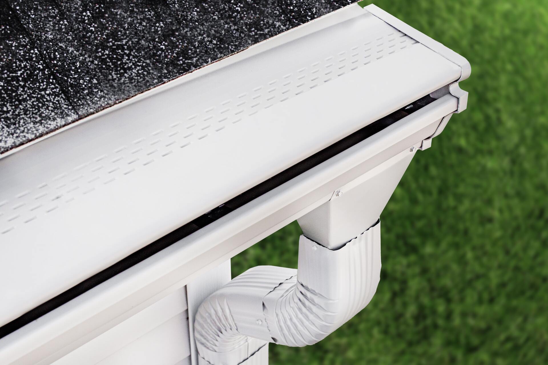 Milwaukee Gutter Shutter Services | Best Seamless Gutters